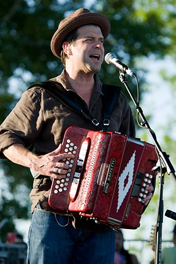 Steve Riley and the Mamou Playboys