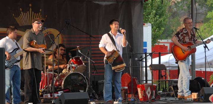 Steve Riley and the Mamou Playboys