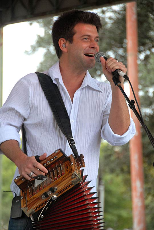 Steve Riley and the Mamou Playboys