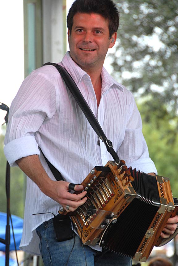 Steve Riley and the Mamou Playboys